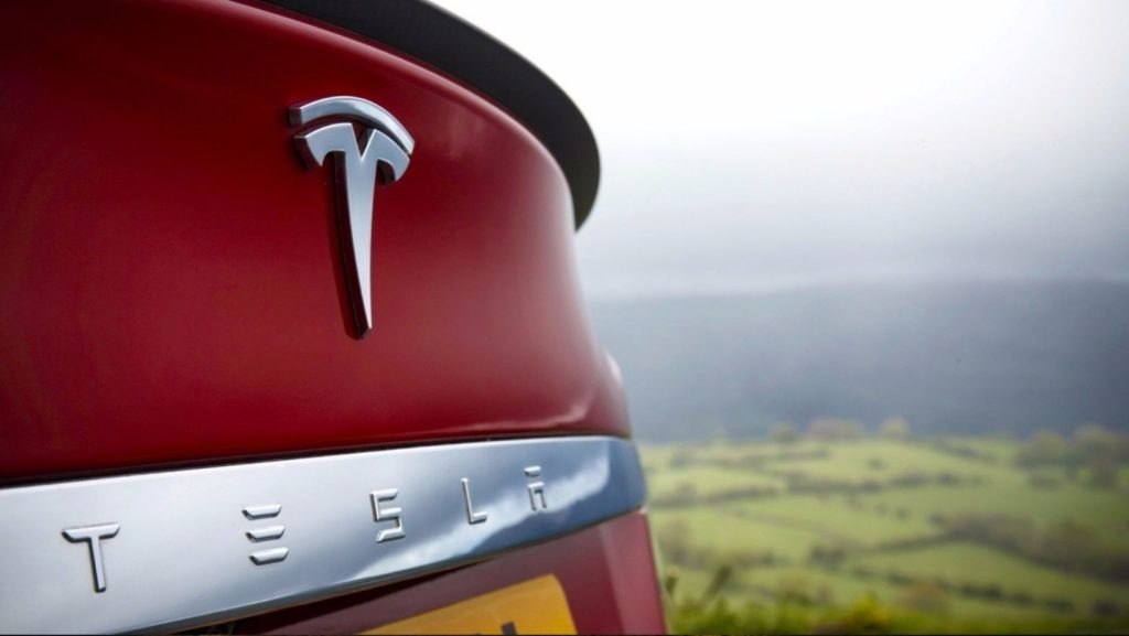 Tesla Opens First Sales and Service Center in the Czech Republic